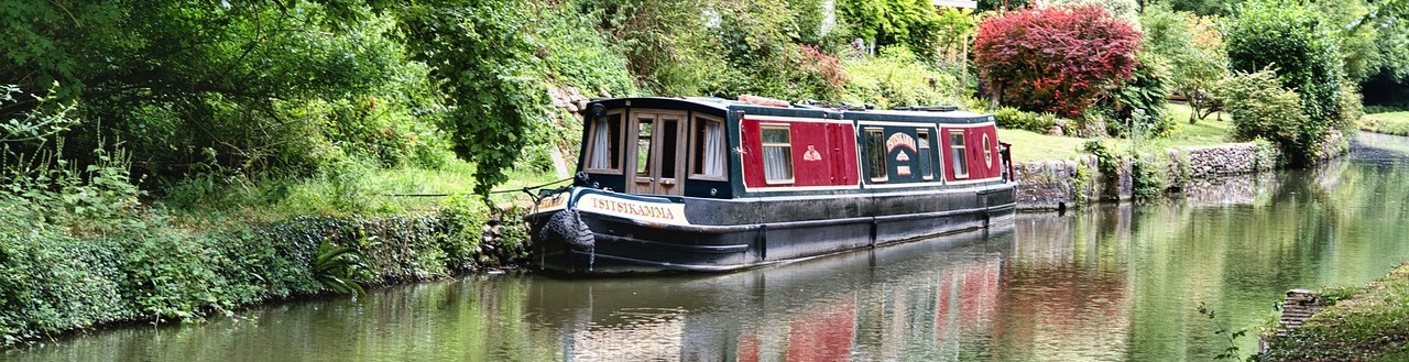 The Best Boats to Live On Full Time