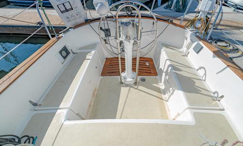 Freedom 33 Cat Ketch for sale in United States of America