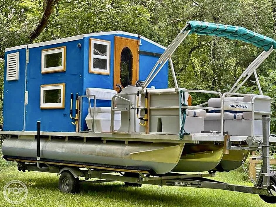 Pontoon Boats With Cabin