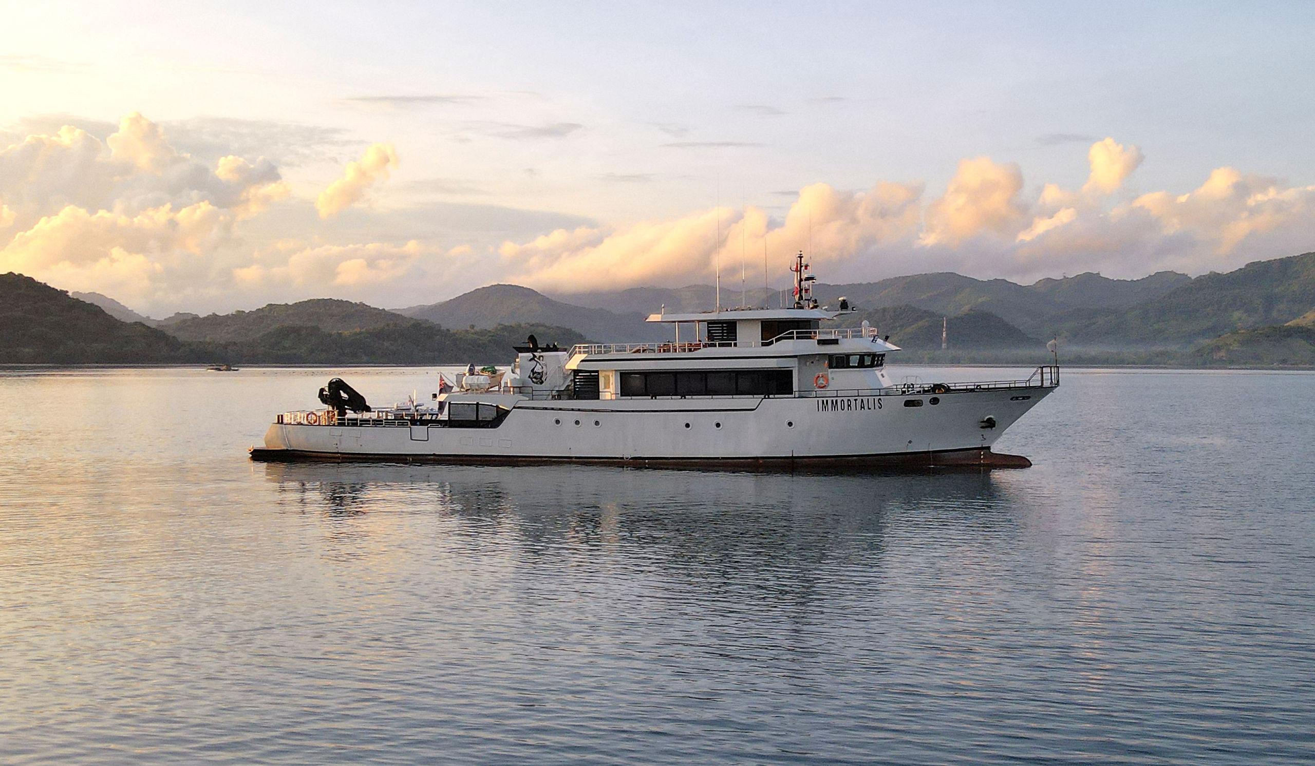 Expedition Motor Yacht Boat For Sale - Waa2