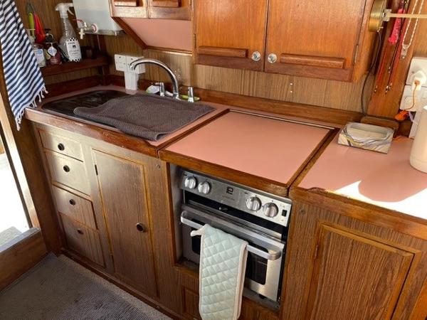 Cygnus 32 Trawler Yacht for sale in United Kingdom