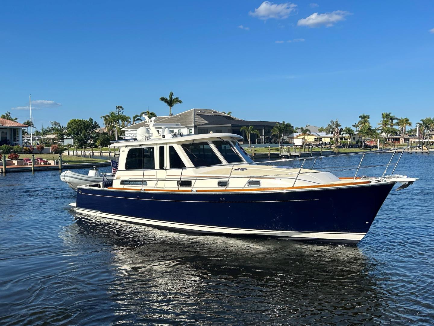 Sabre Hard Top Express Boat For Sale - Waa2